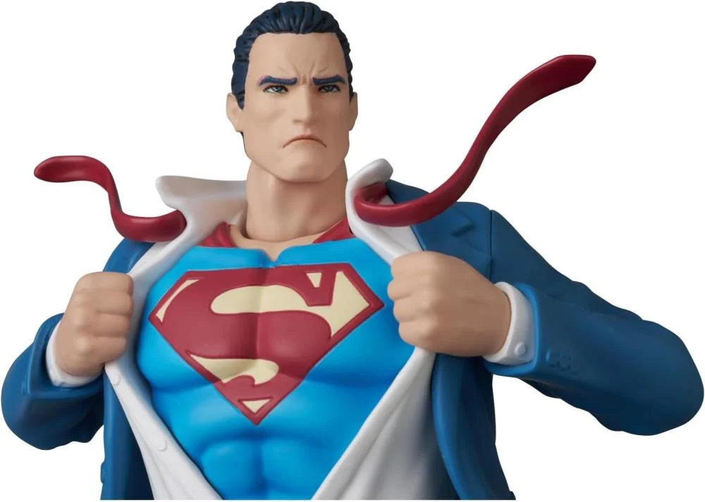 Medicom MAFEX Batman Hush No.300 Clark Kent Action Figure – Kapow Toys